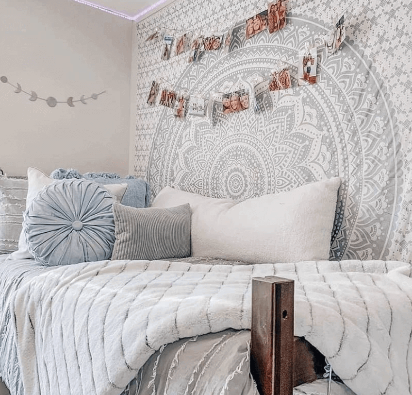 25+ Boho Dorm Room Ideas That Are Too Cozy & Aesthetic to Resist ...